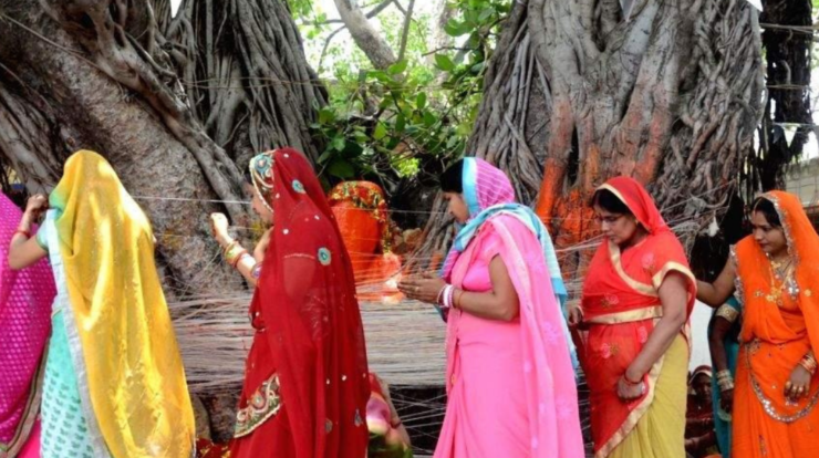 Vat Savitri Puja 2026: Complete Aarti and Katha
